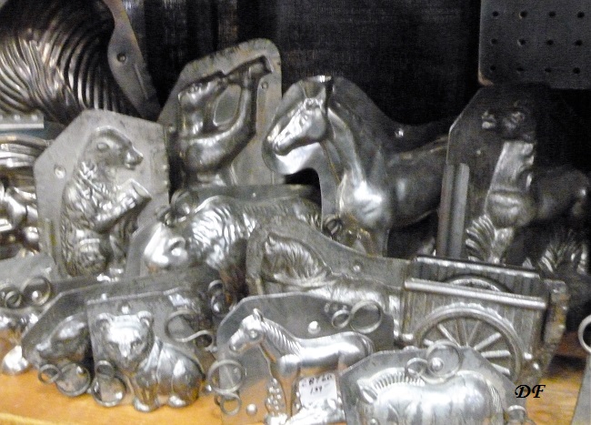 Blog & Information - Old Antique Metal Chocolate Molds for sale Pewter ...